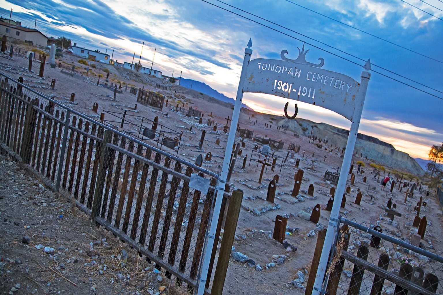 The Most Haunted Motel in the Nevada Desert Is Full of Ghosts and ...